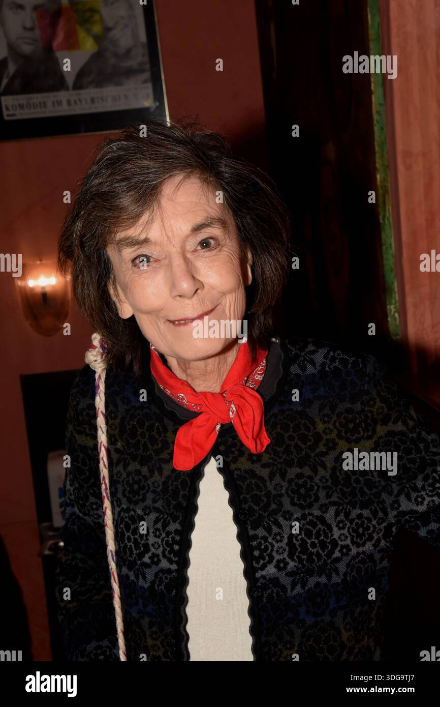 Irene Clarin Schauspielerin Muenchen 15 01 2026 Komoedie im Bayerischen ...