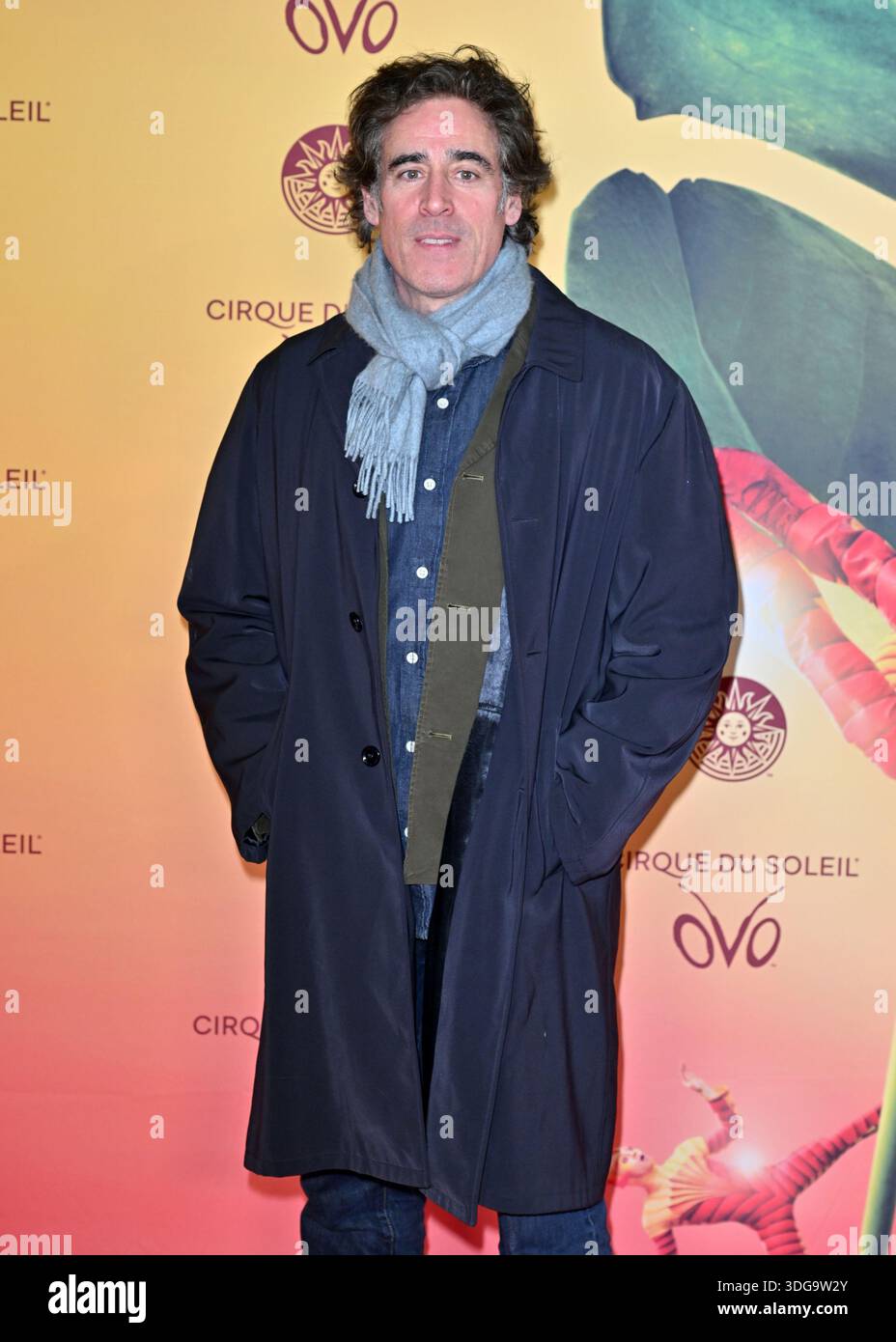 Stephen Mangan attends Cirque Du Soleil “OVO” Premiere at The Royal ...