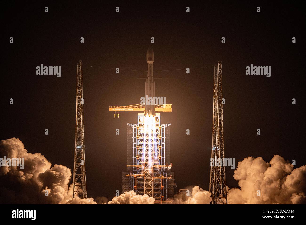 China launched a Long March 8A carrier rocket, sending a new group of ...