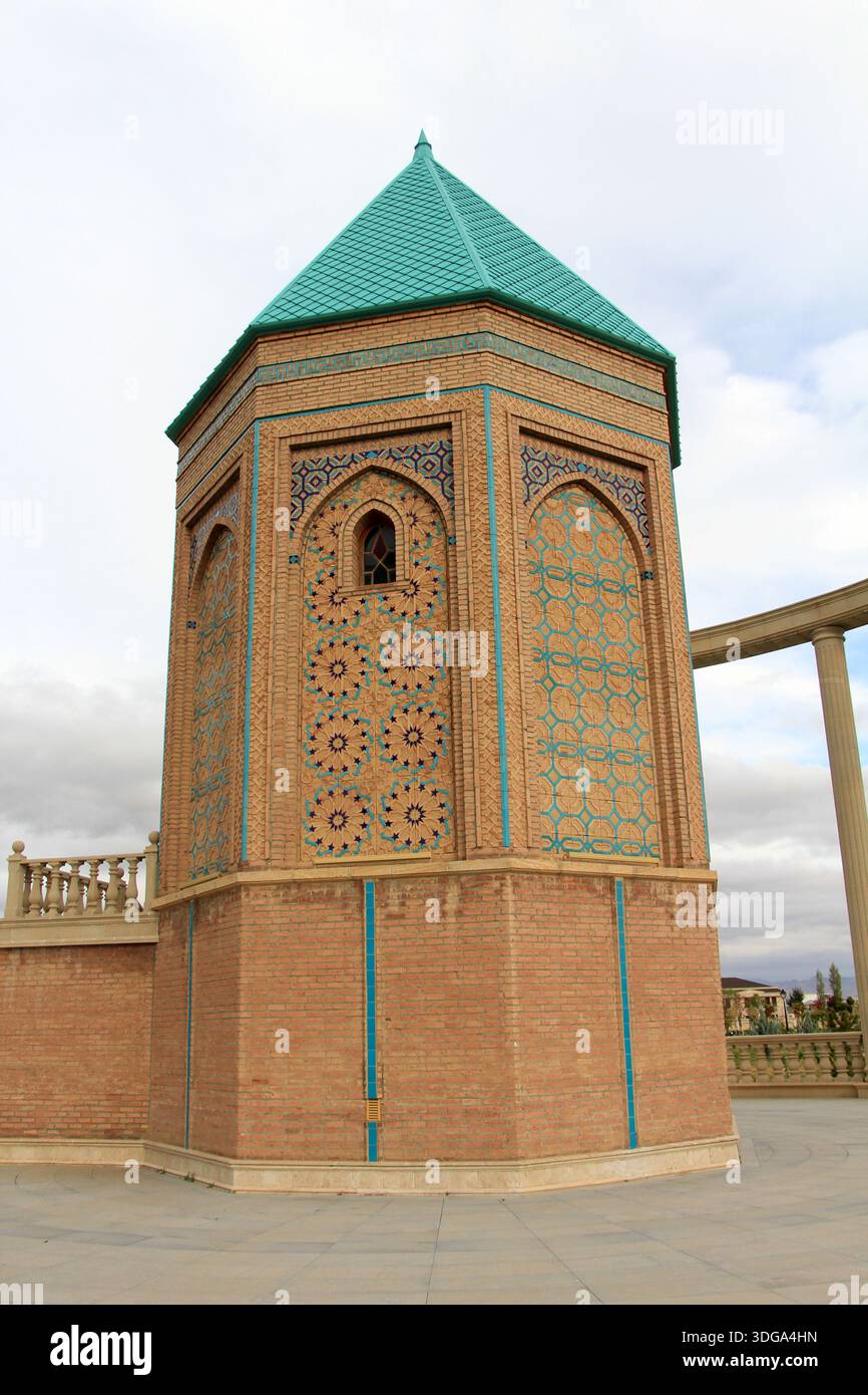 The Tomb of Prophet Noah is located next to the Old Fortress. The brick ...