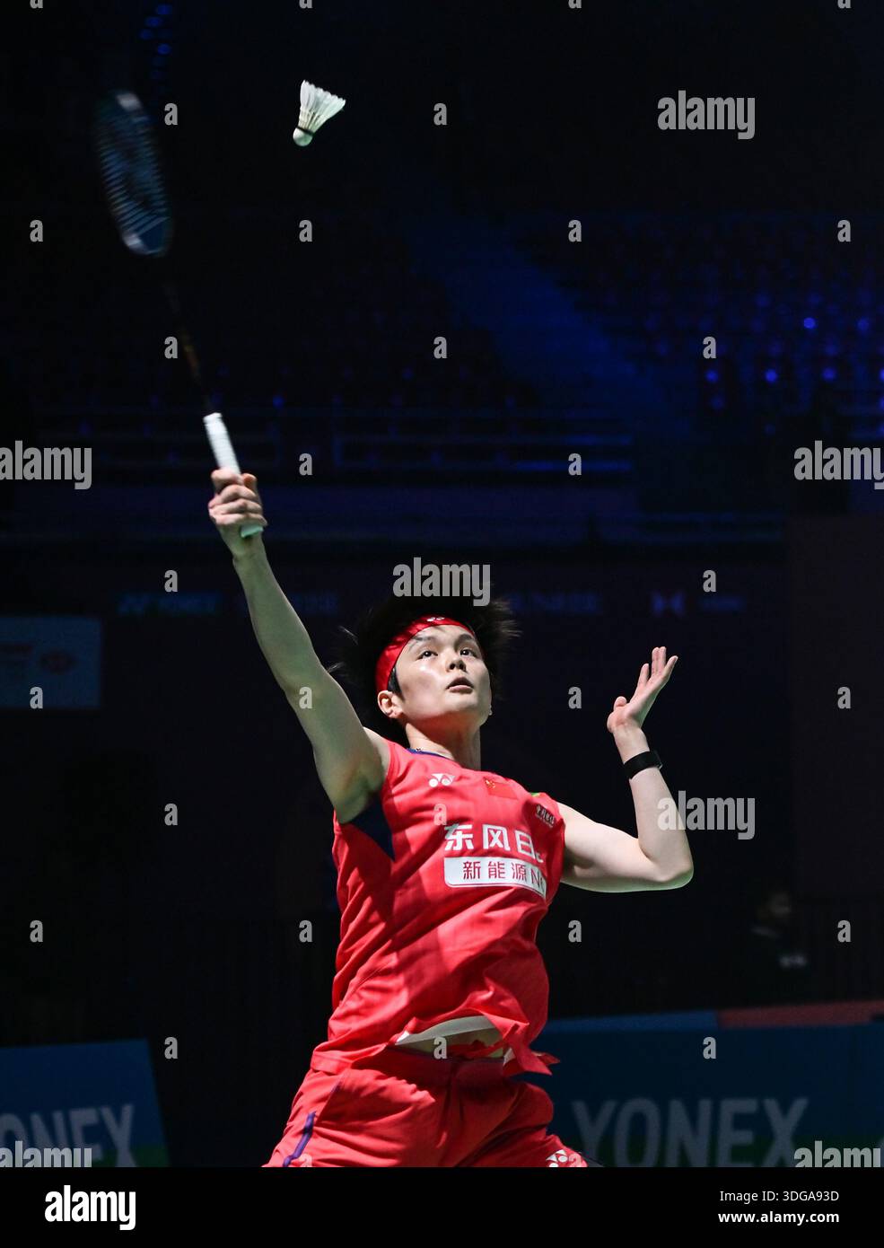 New Delhi, India. 16th Jan, 2026. Wang Zhiyi of China competes against ...