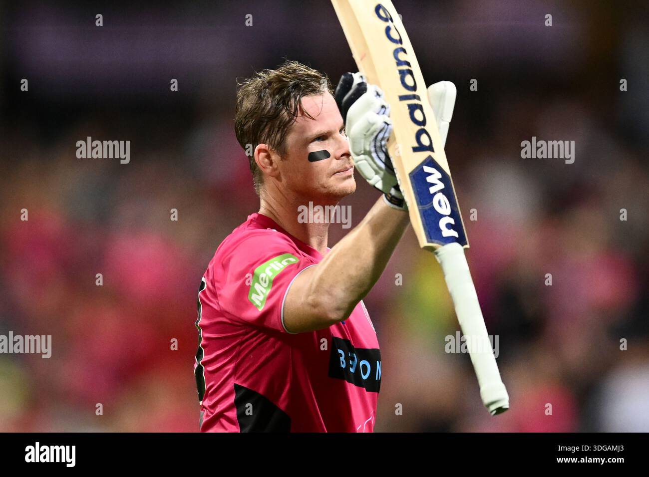 Sydney, Australia. 16th Jan, 2026. Steve Smith of the Sixers leaves the ...