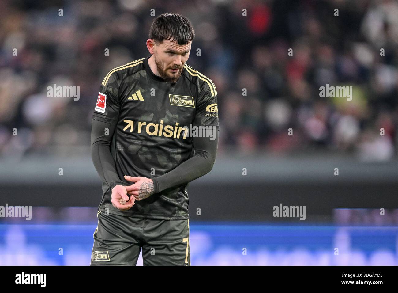Augsburg, Germany. 15th Jan, 2026. Soccer: Bundesliga, FC Augsburg - 1 ...