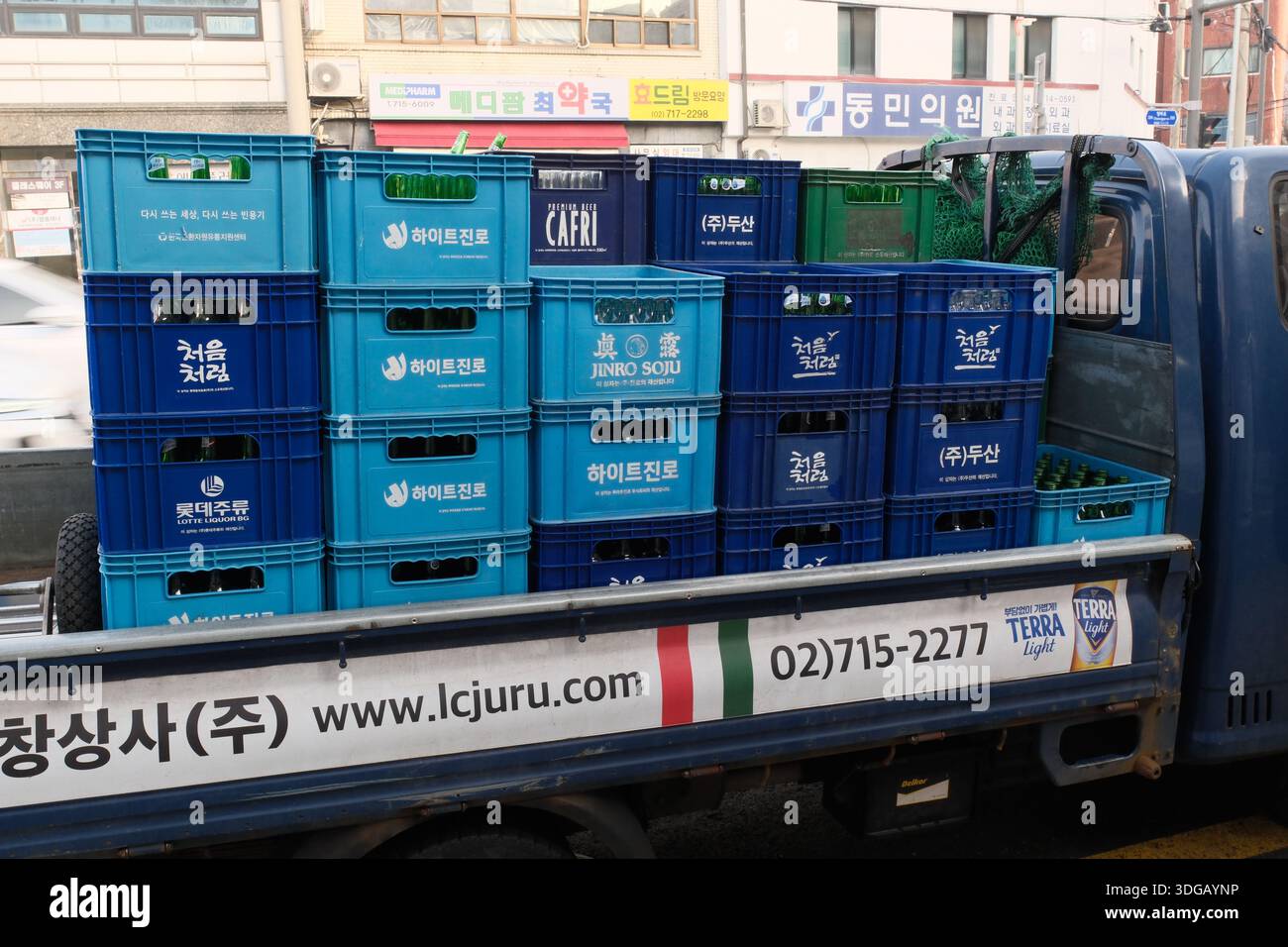Soju seoul hi-res stock photography and images - Alamy