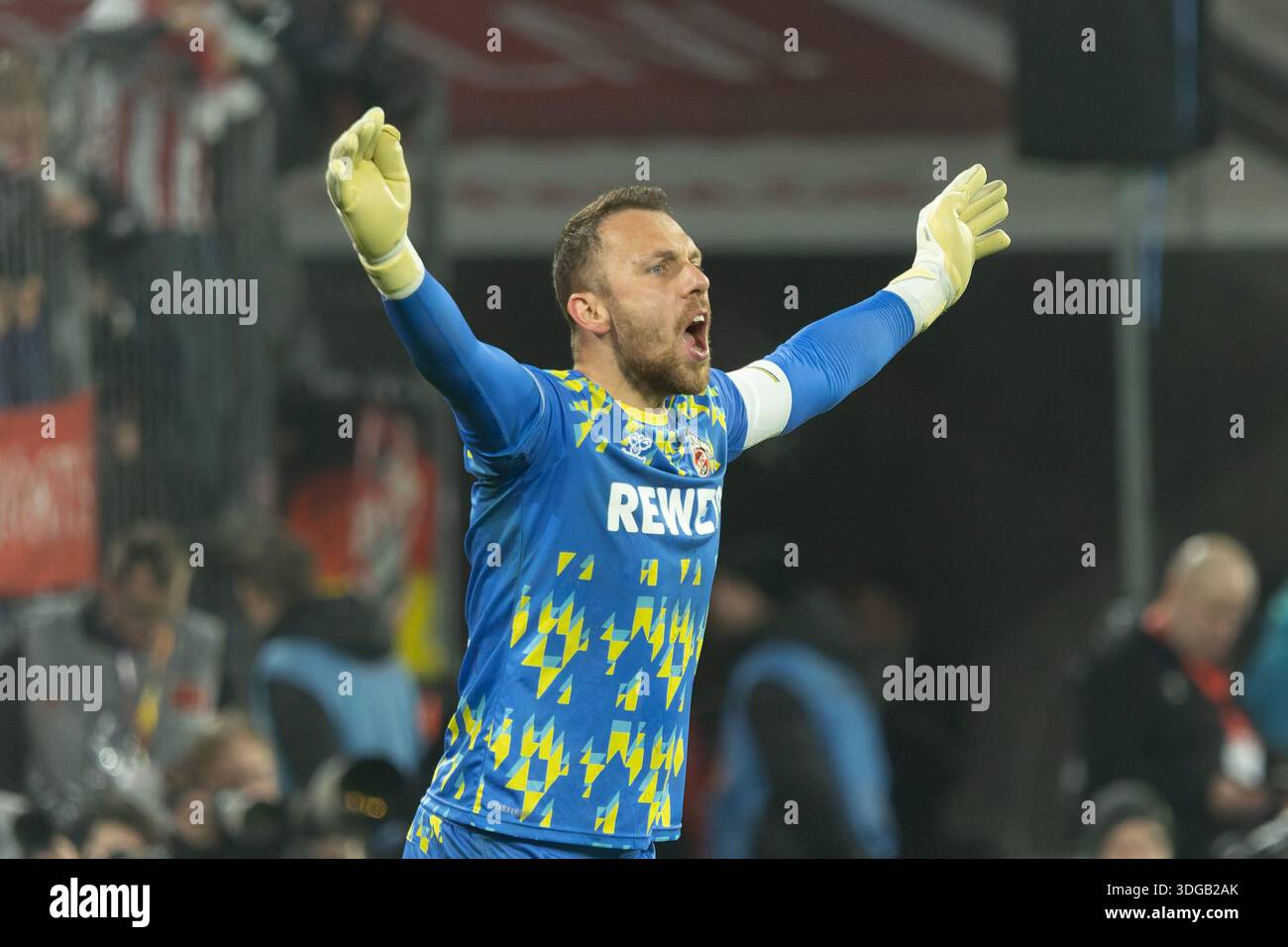 Koeln, Germany. 14th Jan, 2026. Torwart Marvin Schwaebe (KOE), Koeln ...