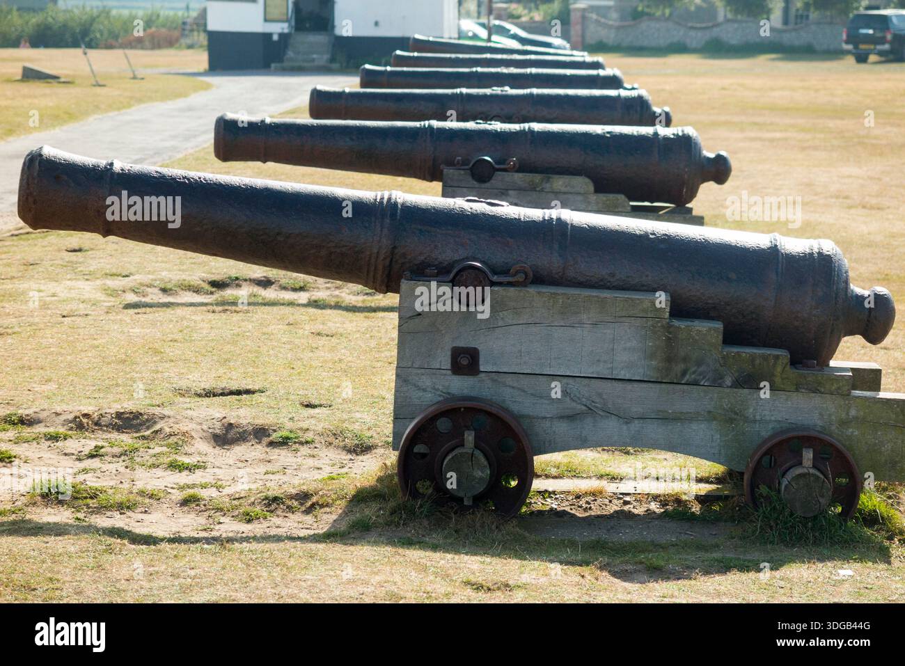 140 cannons hi-res stock photography and images - Alamy