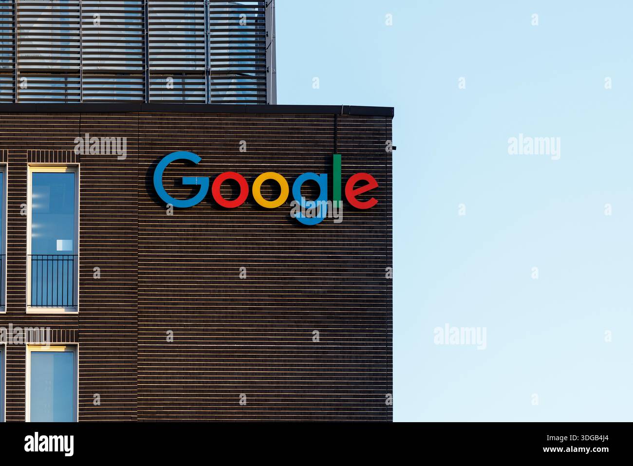 Munich, Germany. 15th Jan, 2026. The Google logo and lettering can be ...