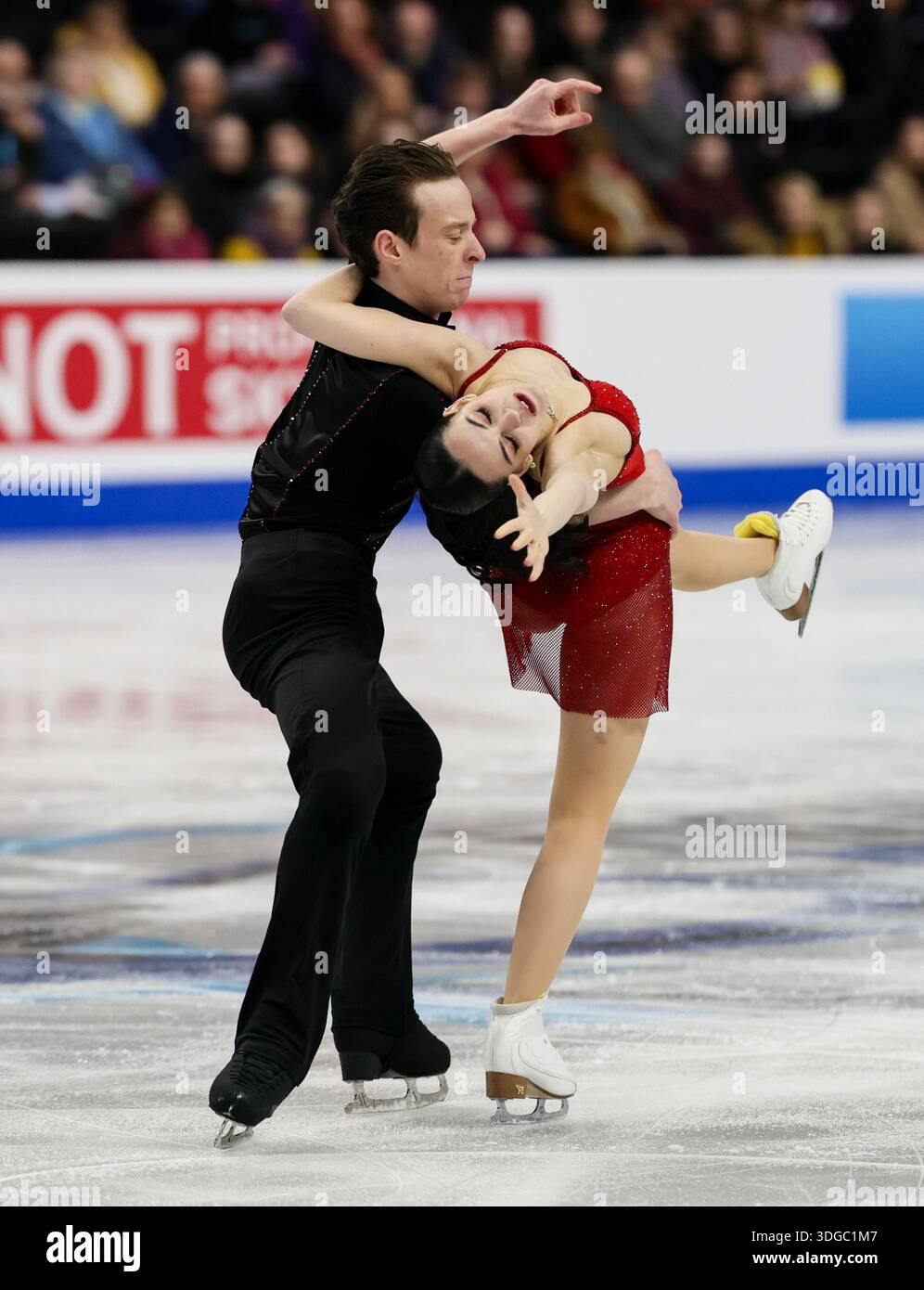 Day Three. 16th Jan, 2026. Shira Ichilov and Mikhail Nosovitskiy of ...