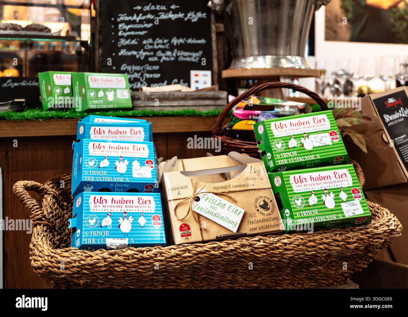 16.01.2026, xlakx, Wirtschaft, v.l. Regional, transparent, frisch Eier ...