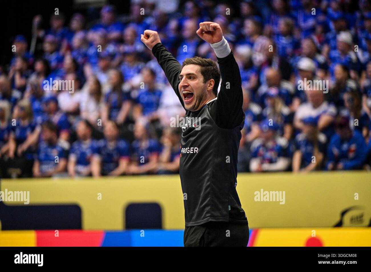 Kristianstad, Sweden. 16th Jan, 2026. Iceland vs Italy, Handball match ...