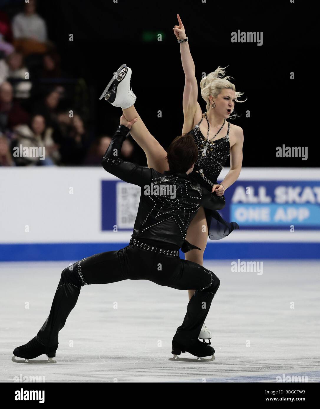 Day Three. 16th Jan, 2026. Olivia Smart and Tim Dieck of Spain compete ...