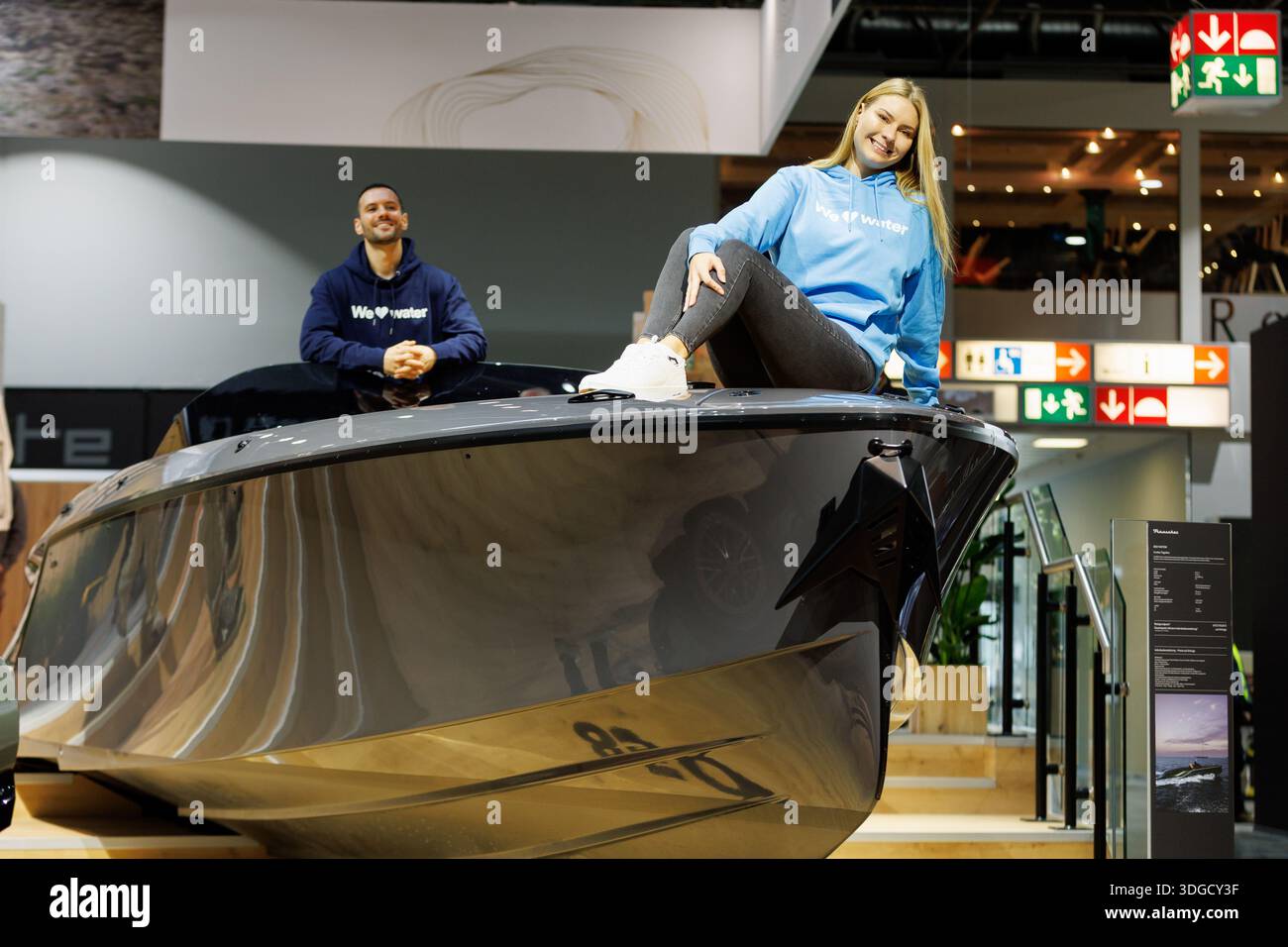Frauscher x porsche 850 fantom hi-res stock photography and images - Alamy