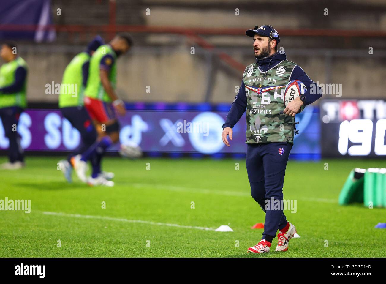 David IRAZOQUI head coach of Beziers during the Pro D2 match between ...