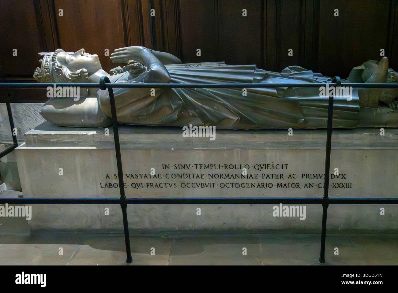 Tomb of rollo hi-res stock photography and images - Alamy
