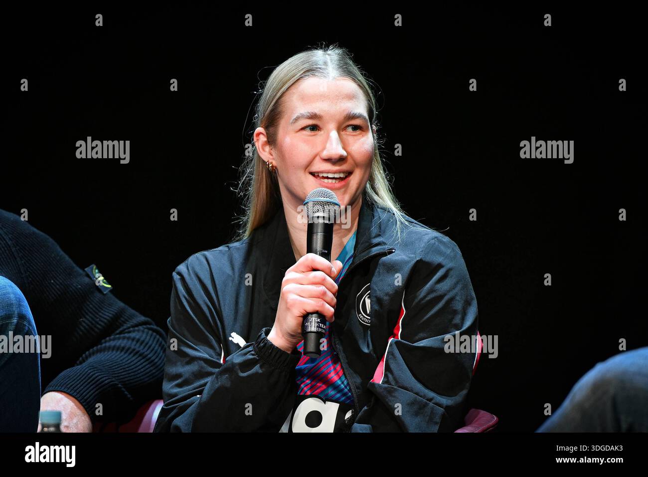 Silkeborg, Denmark. 16th Jan, 2026. National handball player Katharina ...