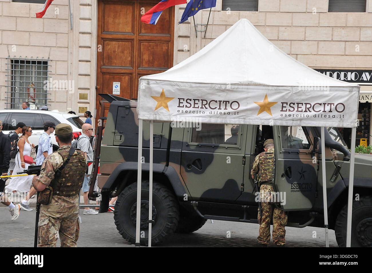 Rome / Italy 15.July 2019/ Local and foreign tourists and secutiy ...