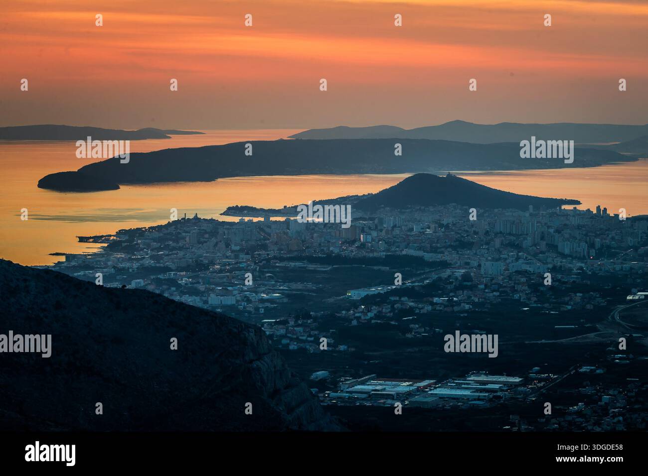 Split, Croatia. 16th Jan, 2026. View of Split at dusk the top of Mosor ...