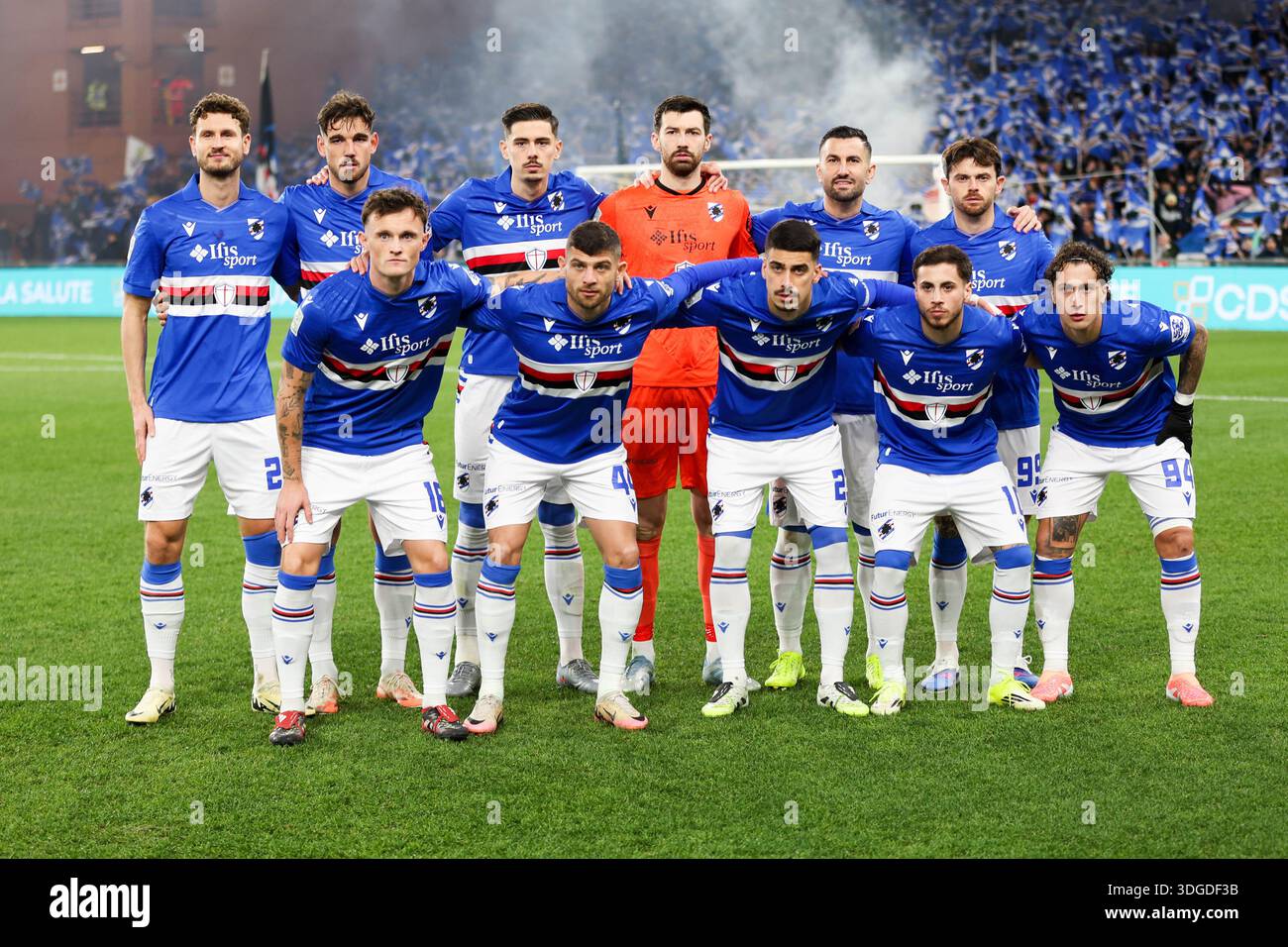 Genoa, Italy. 16th Jan, 2026. Serie B, Day 20, Stadio Ferraris, Genova ...