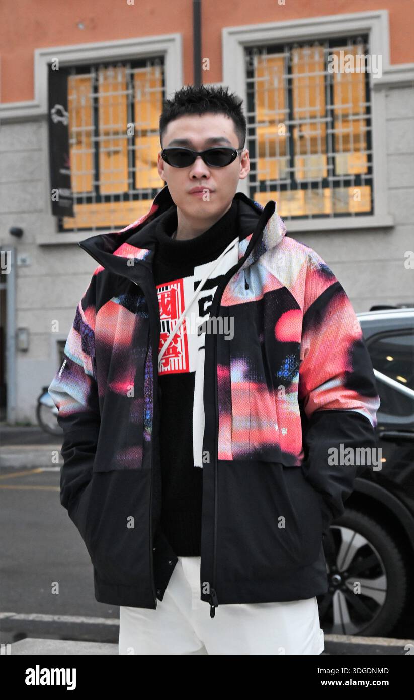 Milan, Italy. 16th Jan, 2026. Milan, Italy Li-ning Fall 2026 Men's ...