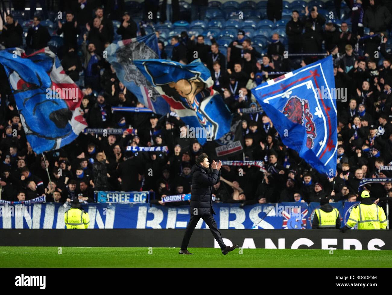 Rangers manager Danny Rohl applauds the fans following the Scottish Gas ...