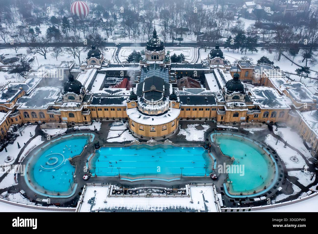 Budapest, Hungary. 16th Jan, 2026. An aerial drone photo shows the snow ...