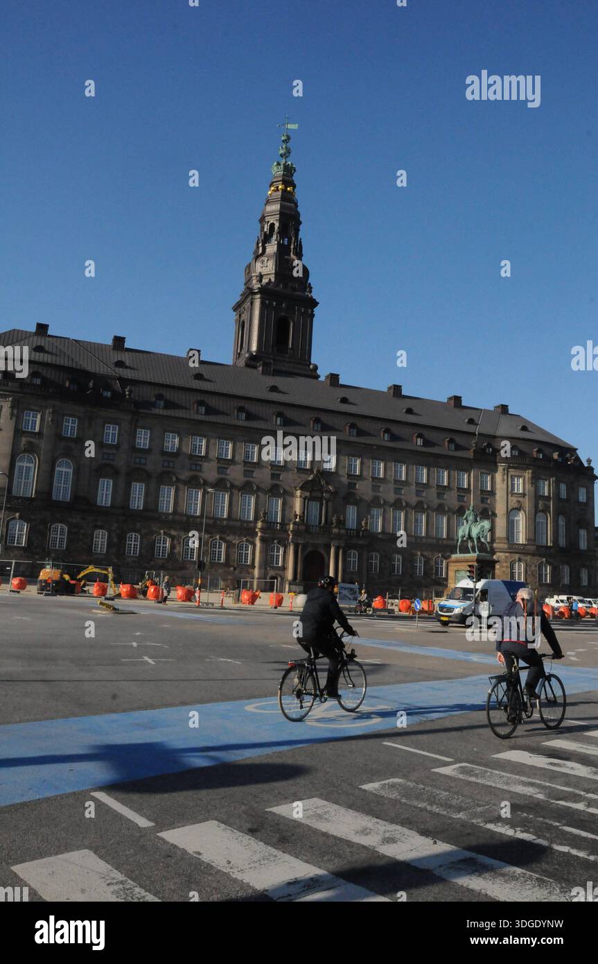 Copenhagen/Denmark 15..October 2018.. Biker rides bike on bile lane in ...
