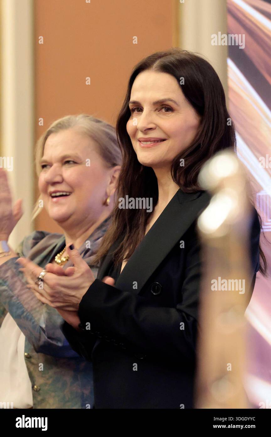Ada Solomon und Juliette Binoche bei der Mayor s Night der European ...