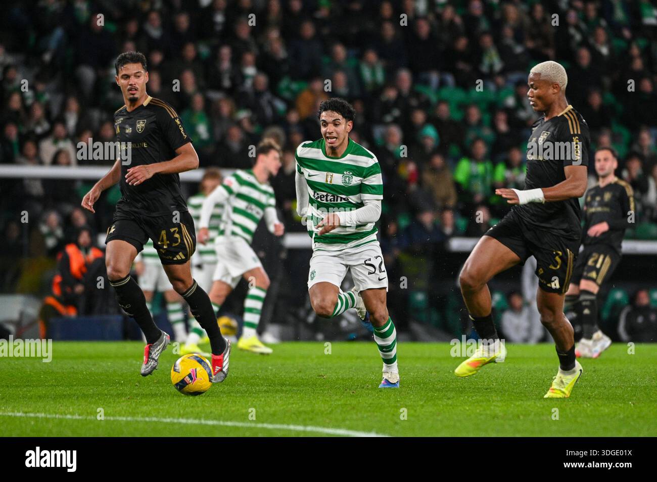 Lisbon, Portugal. 16 January 2026. Joao Simoes midfielder of Sporting ...