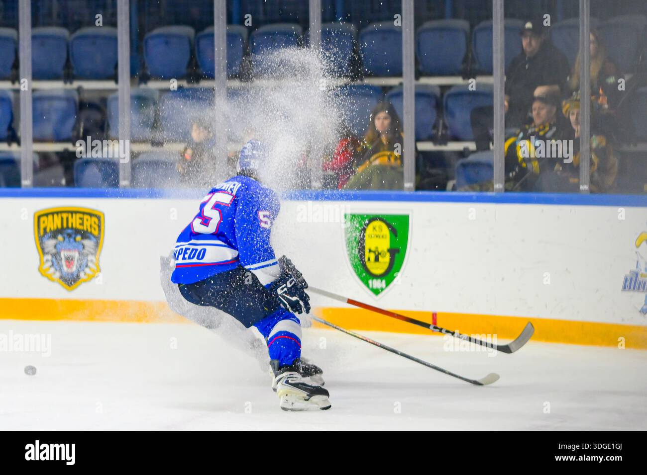 Fyodor Khoroshev of HC Torpedo crates a big snow ice during the HC ...