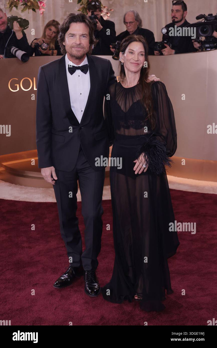 Jason Bateman and Amanda Anka attend the 83rd annual Golden Globe ...