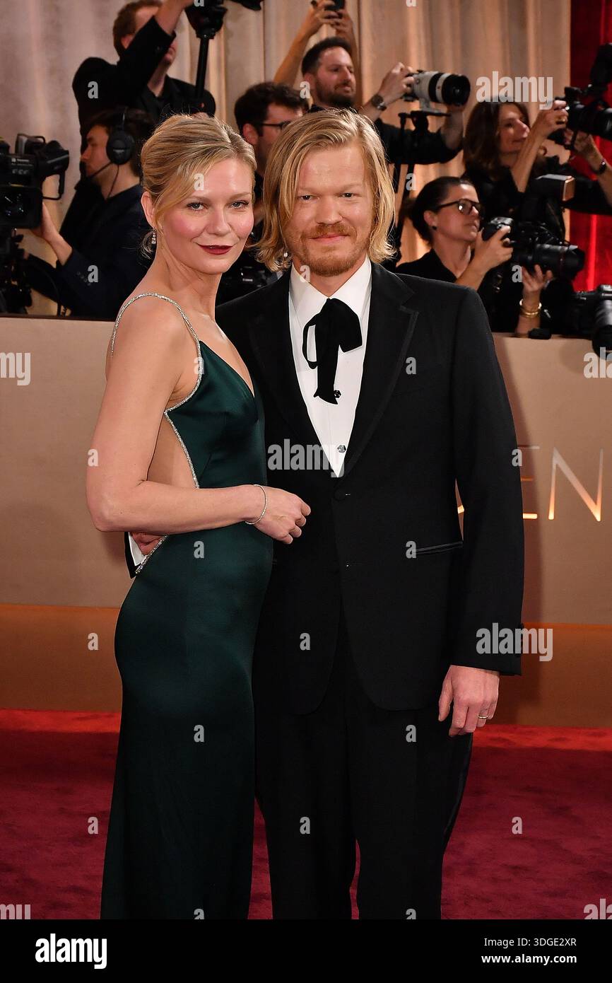 Kirsten Dunst, Jesse Plemons attend the 83rd annual Golden Globe Awards ...