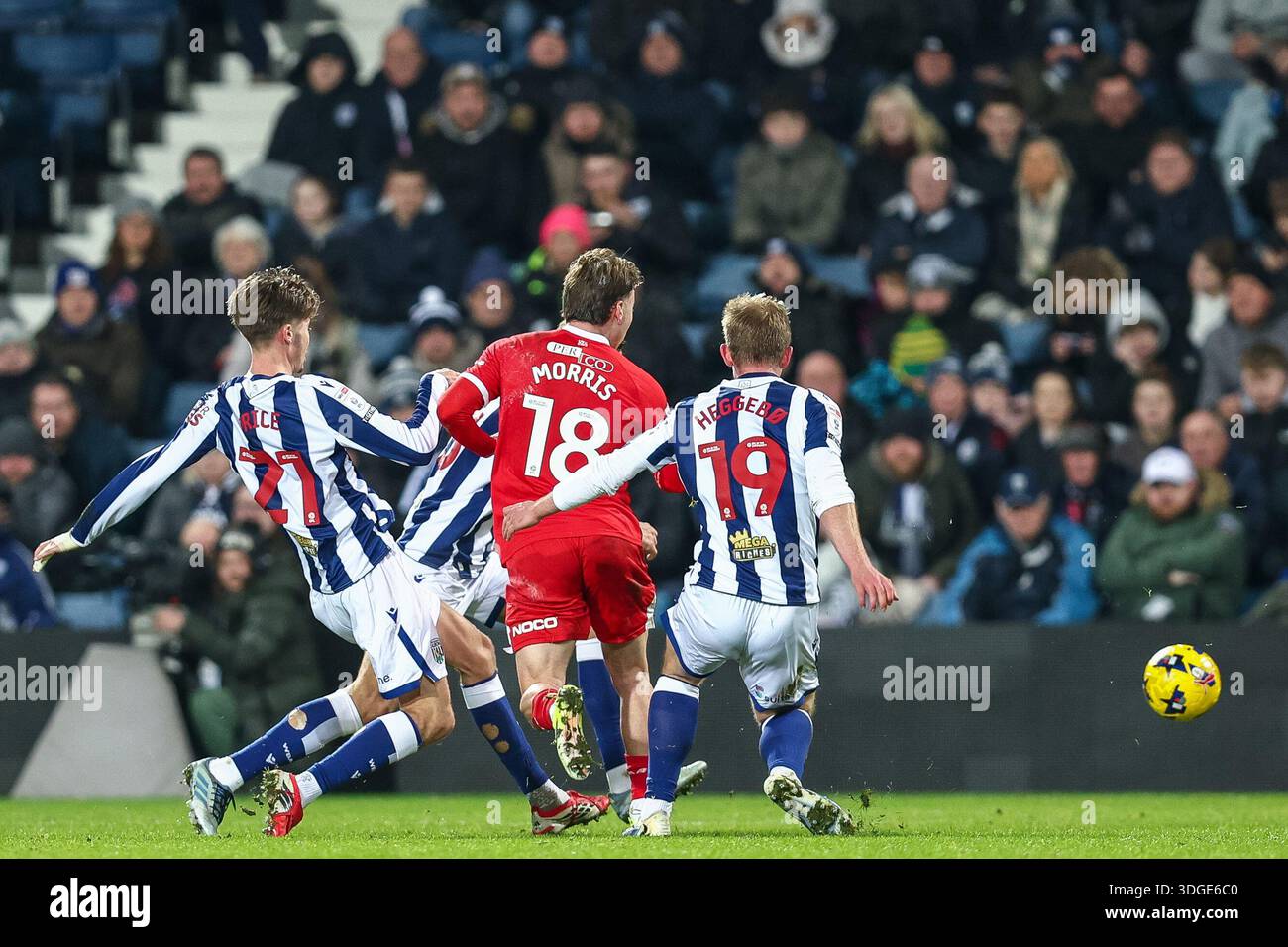 18, Aidan Morris of Middlesbrough FC in attacking action during the Sky ...