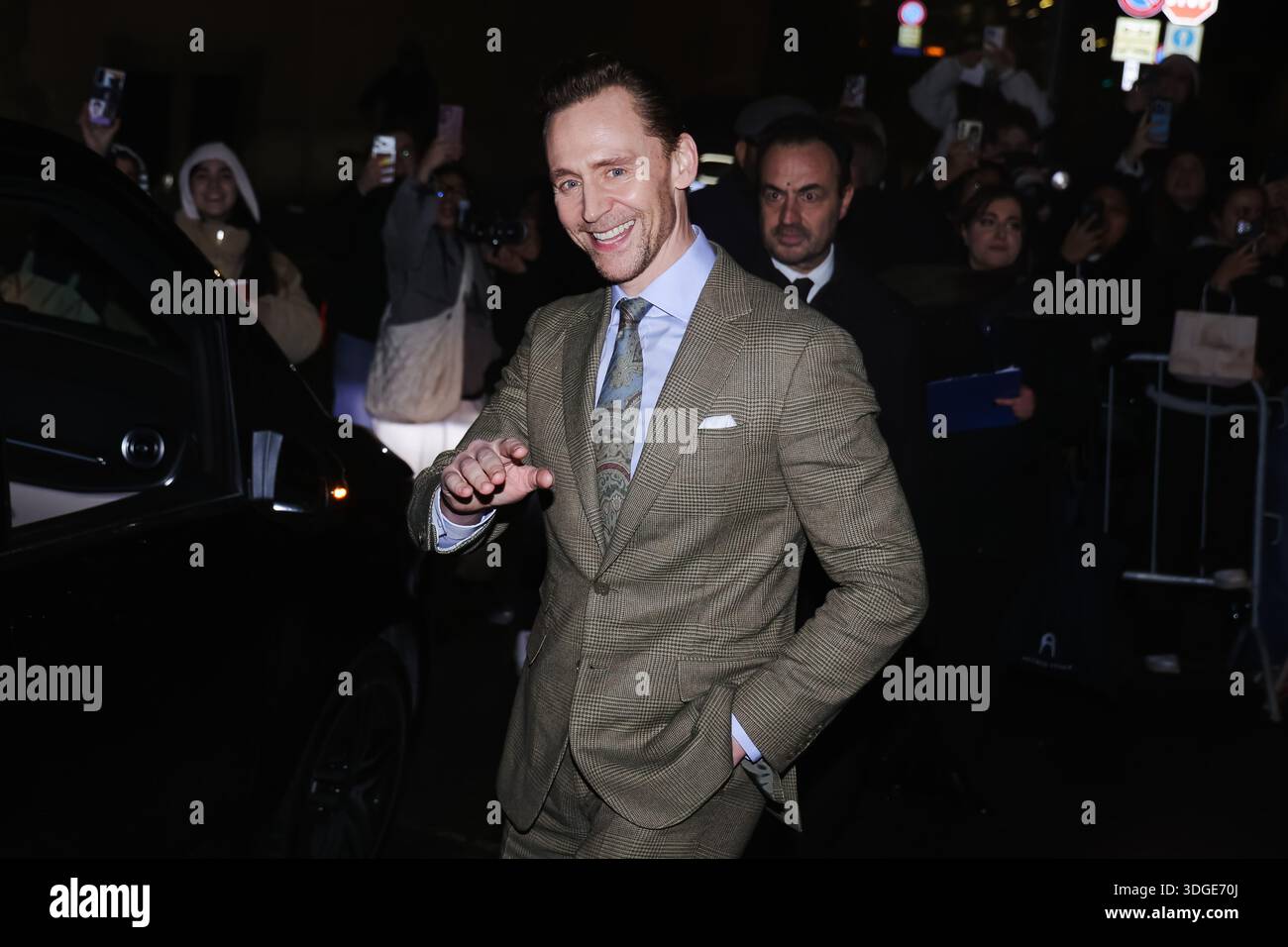 Tom Hiddleston (actor) arrives at the Ralph Lauren Fashion Show during ...