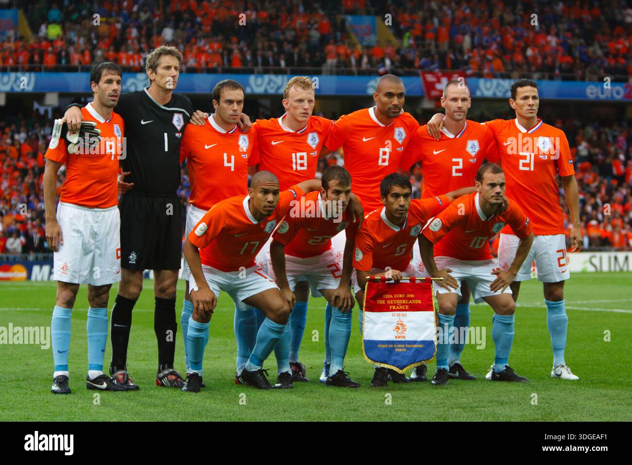 Wesley sneijder euro 2008 hi-res stock photography and images - Alamy