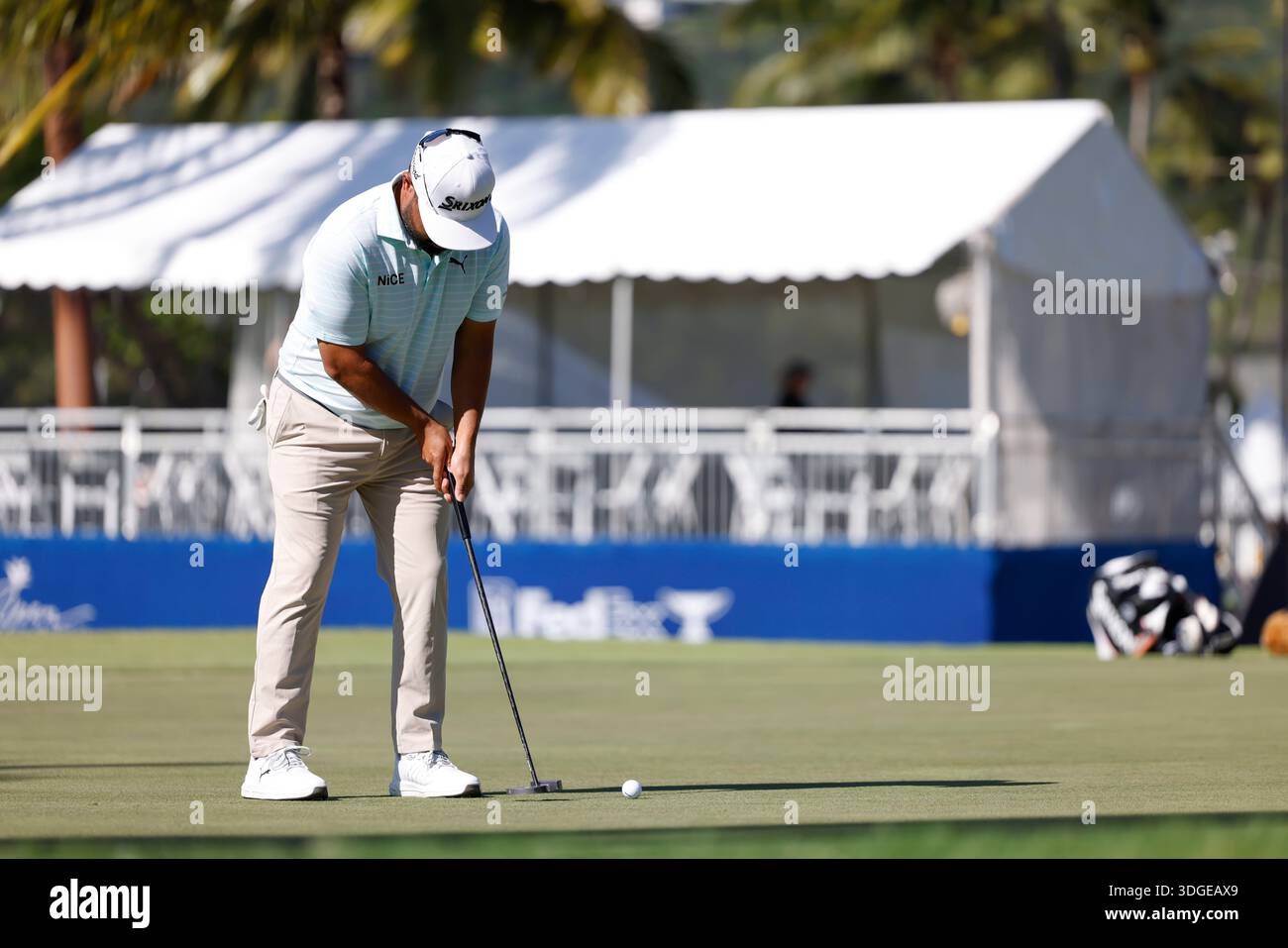 January 16, 2026, Honolulu, Hawaii, USA: JOHN ''JJ'' SPAUN putts on the ...