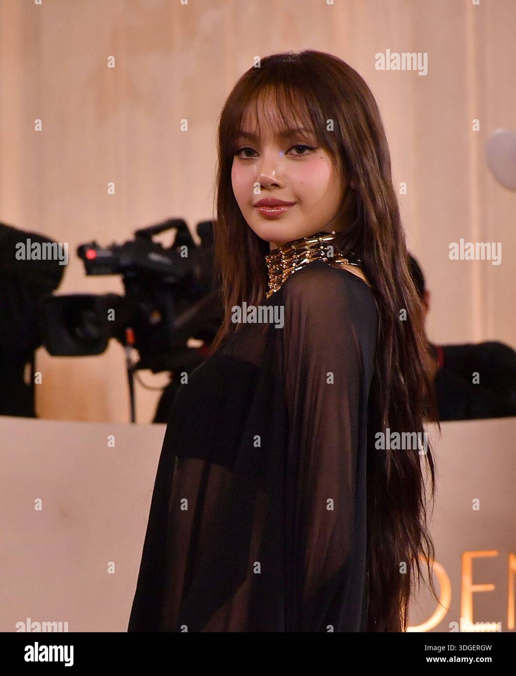 Lisa attends the 83rd annual Golden Globe Awards at The Beverly Hilton ...