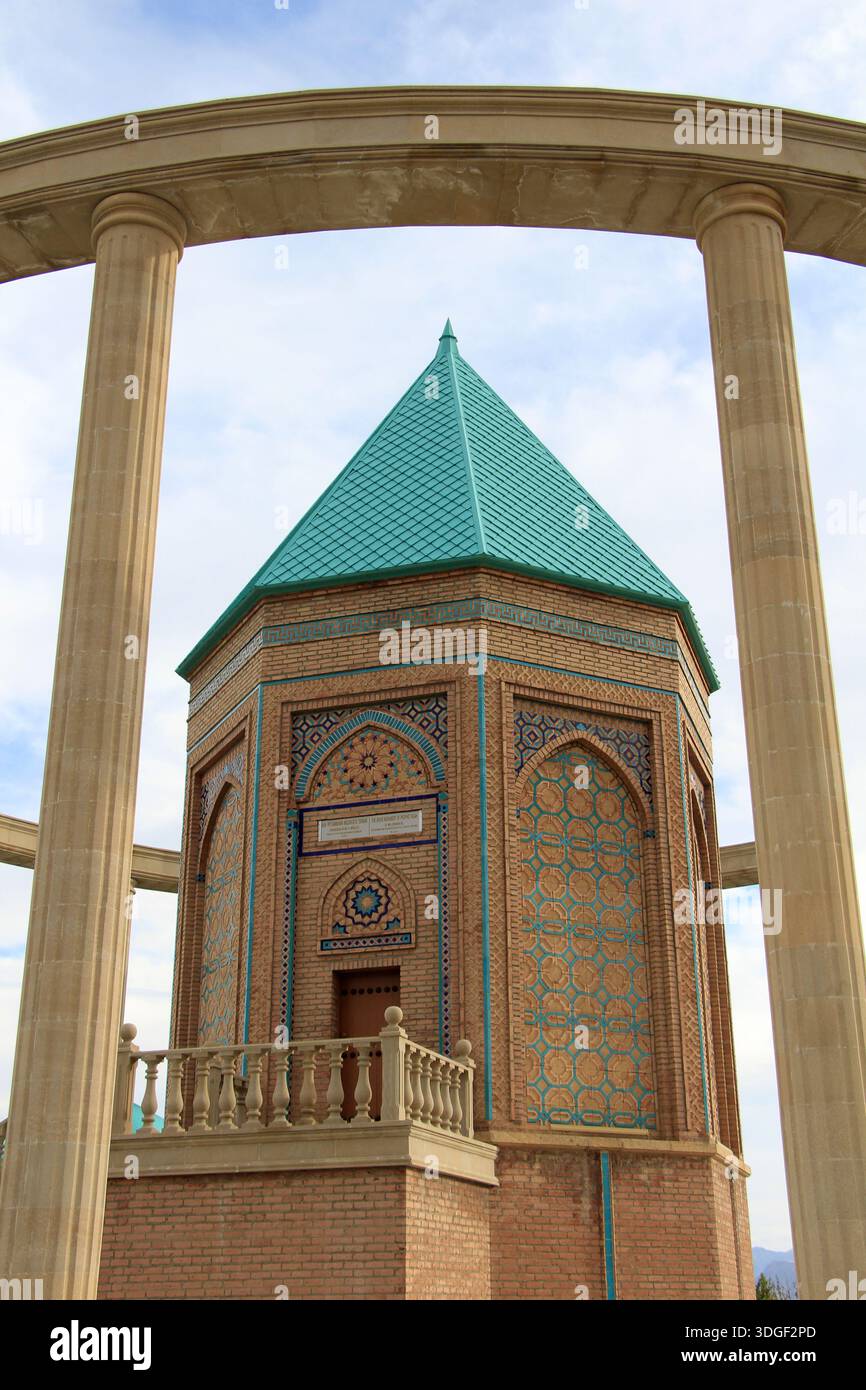 The Tomb of Prophet Noah is located next to the Old Fortress. The brick ...