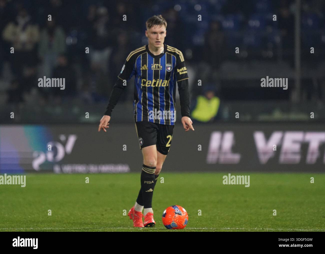 Pisa, Italia. 16th Jan, 2026. Pisa's M…ichel Aebischer .During the ...