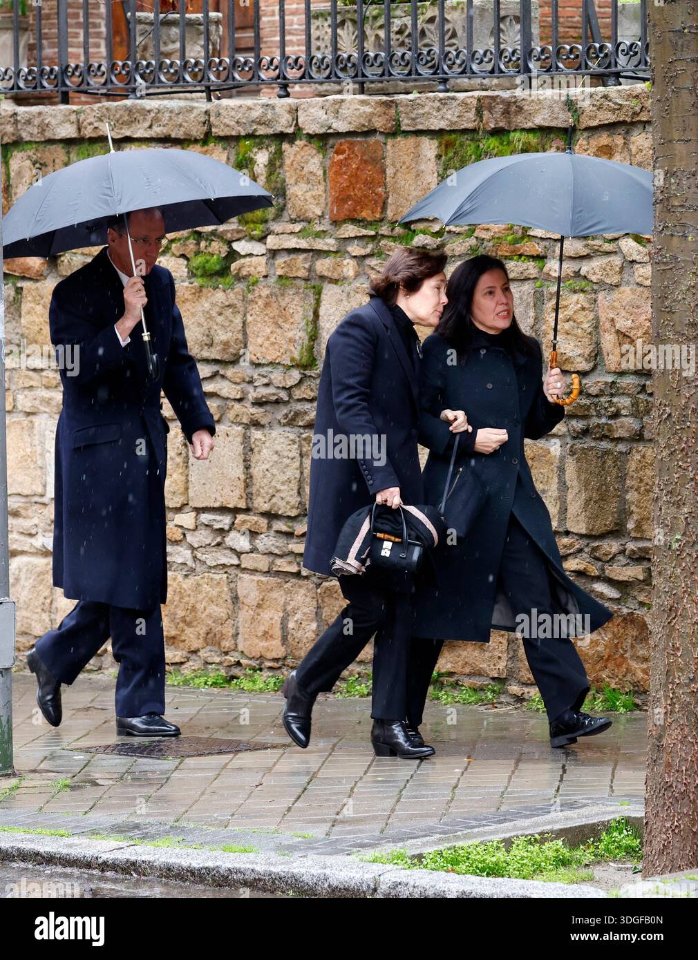 Attendees at the funeral of Princess Irene of Greece arrive at the ...