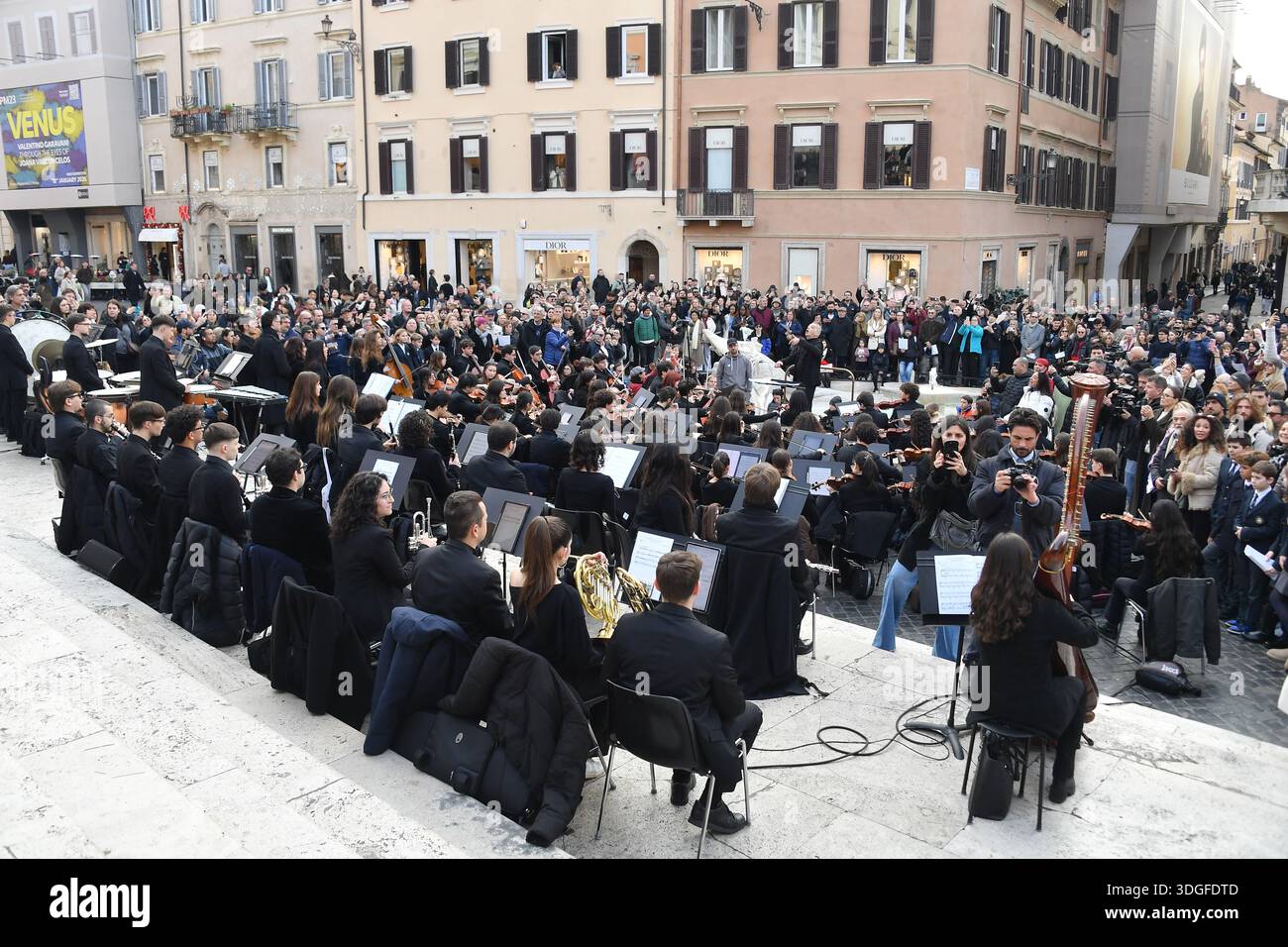 Rome, Italy. 16th Jan, 2026. Rome, Piazza di Spagna Carlo Conti on the ...