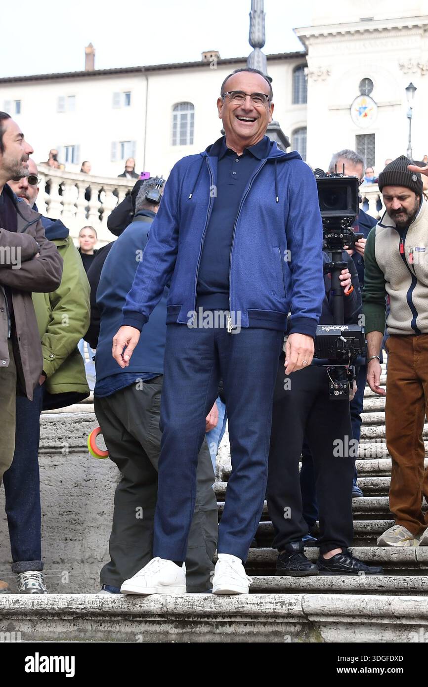 Rome, Italy. 16th Jan, 2026. Rome, Piazza di Spagna Carlo Conti on the ...