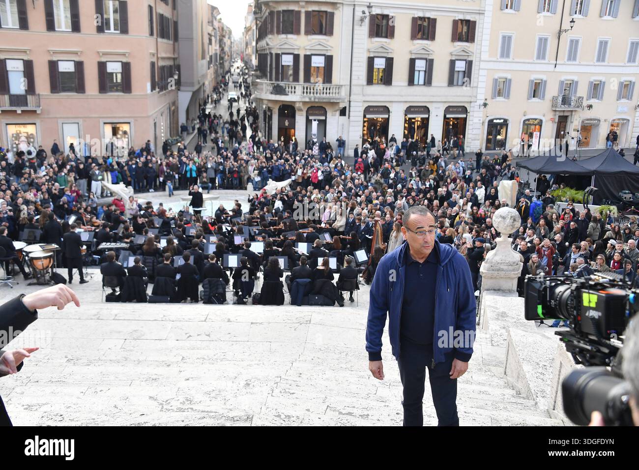 Rome, Italy. 16th Jan, 2026. Rome, Piazza di Spagna Carlo Conti on the ...