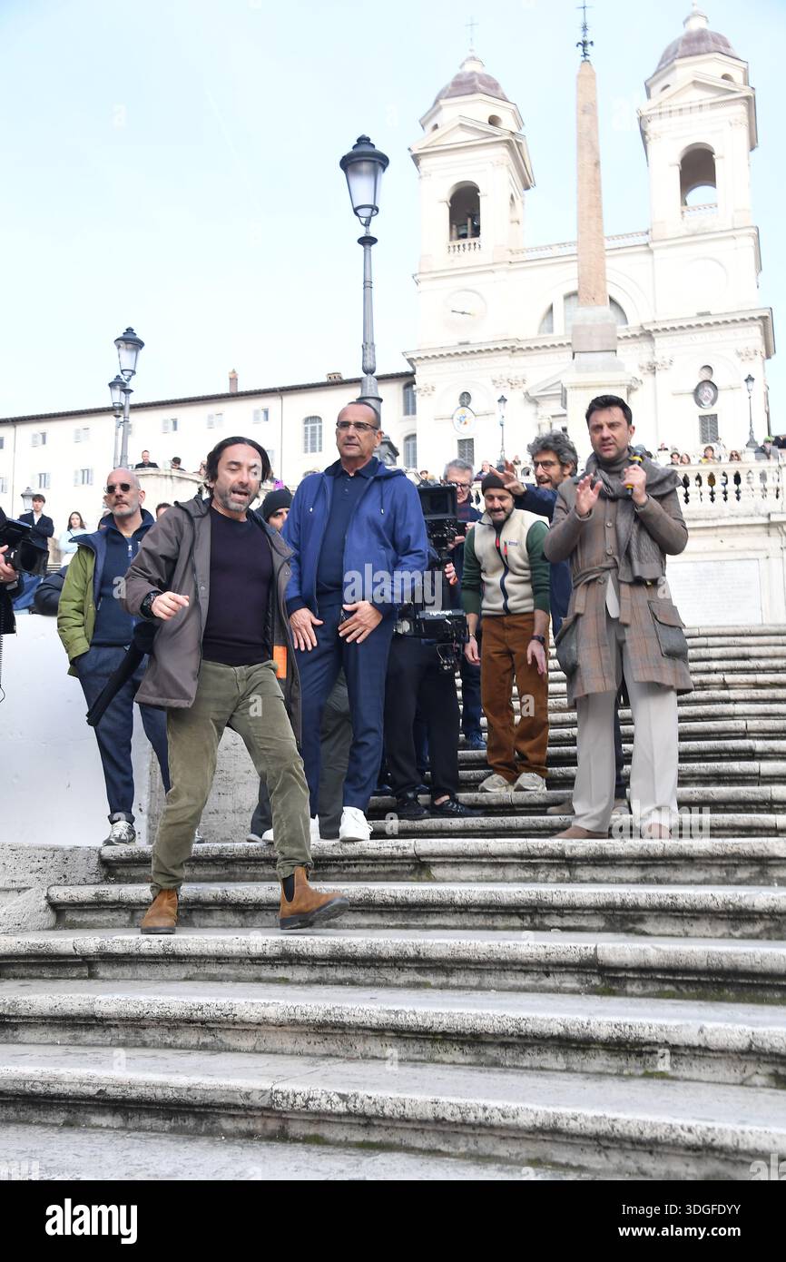 Rome, Italy. 16th Jan, 2026. Rome, Piazza di Spagna Carlo Conti on the ...