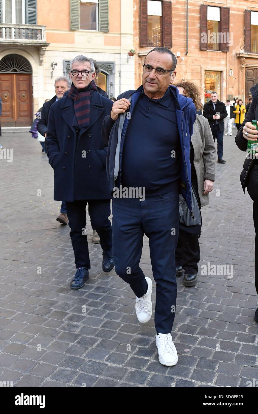 Rome, Italy. 16th Jan, 2026. Rome, Piazza di Spagna Carlo Conti on the ...