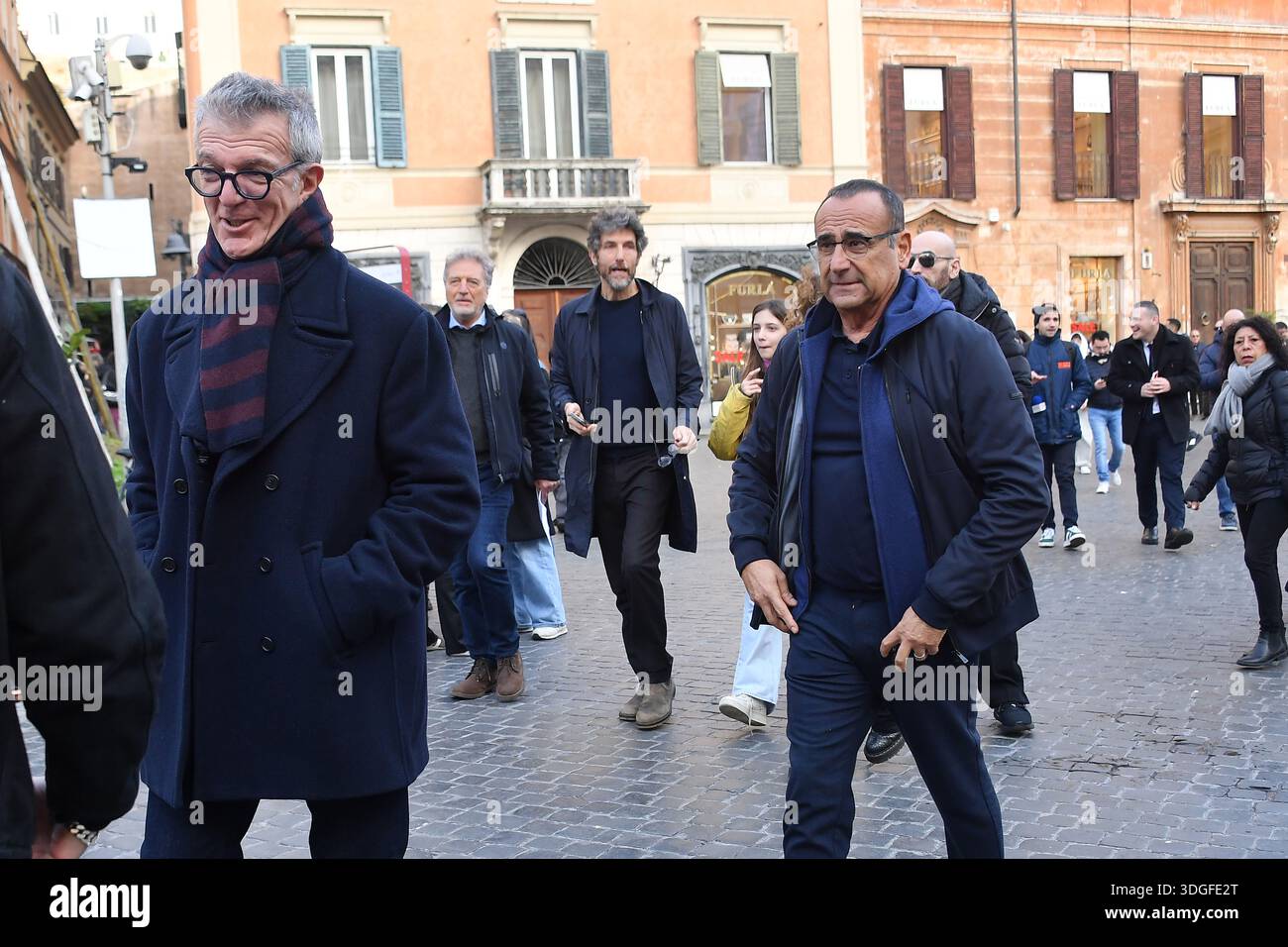 Rome, Italy. 16th Jan, 2026. Rome, Piazza di Spagna Carlo Conti on the ...