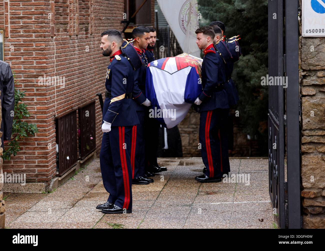 The mortal remains of Princess Irene of Greece arrive at the Greek ...