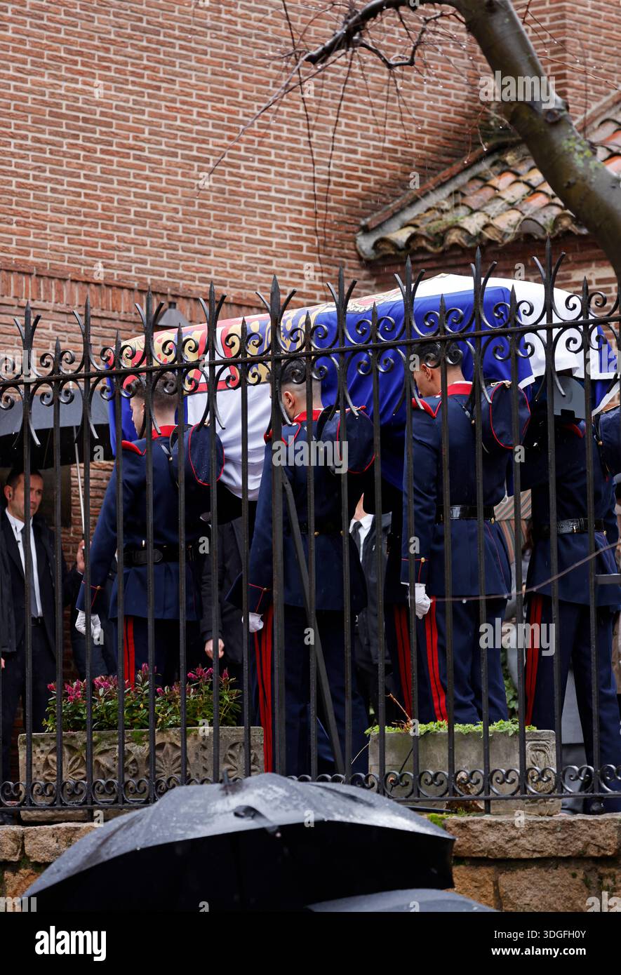 The mortal remains of Princess Irene of Greece arrive at the Greek ...