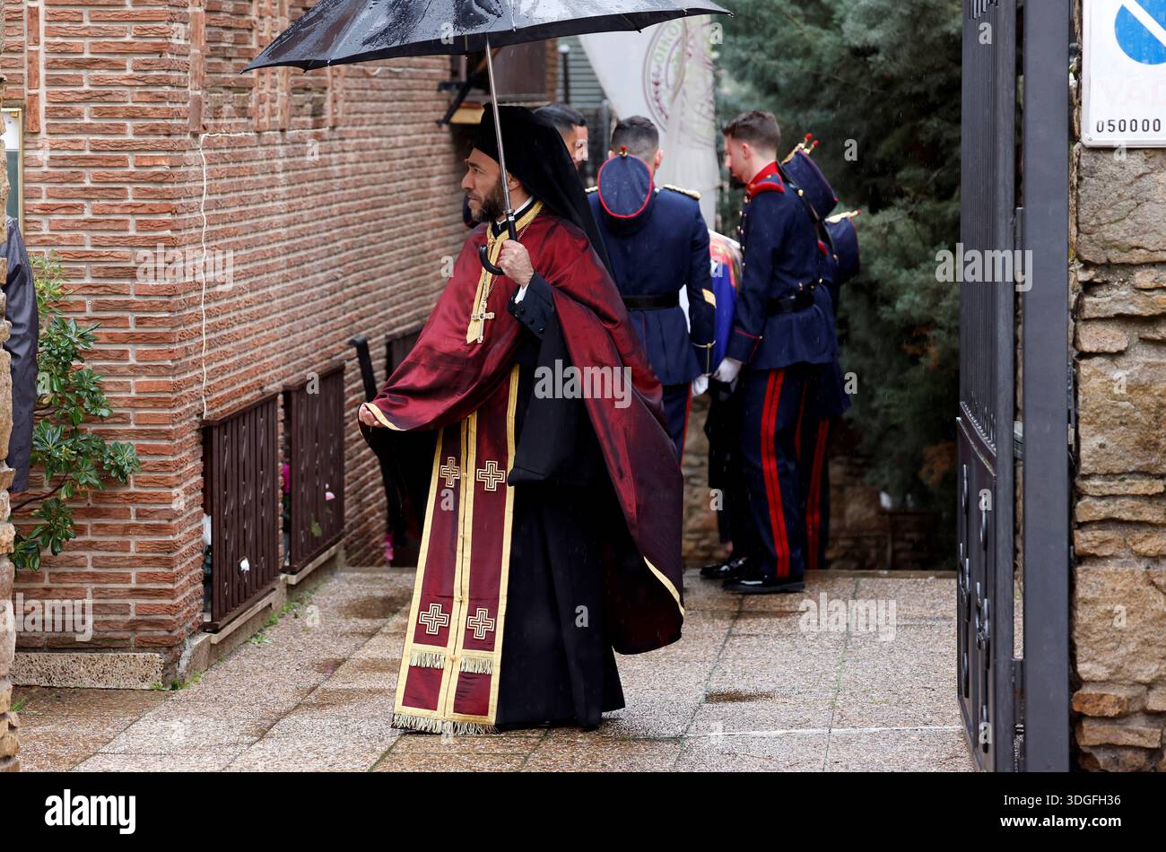 The mortal remains of Princess Irene of Greece arrive at the Greek ...