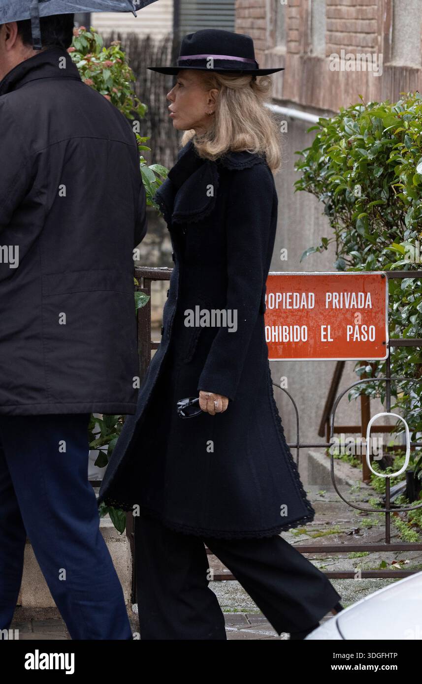 Attendees at the funeral of Princess Irene of Greece arrive at the ...