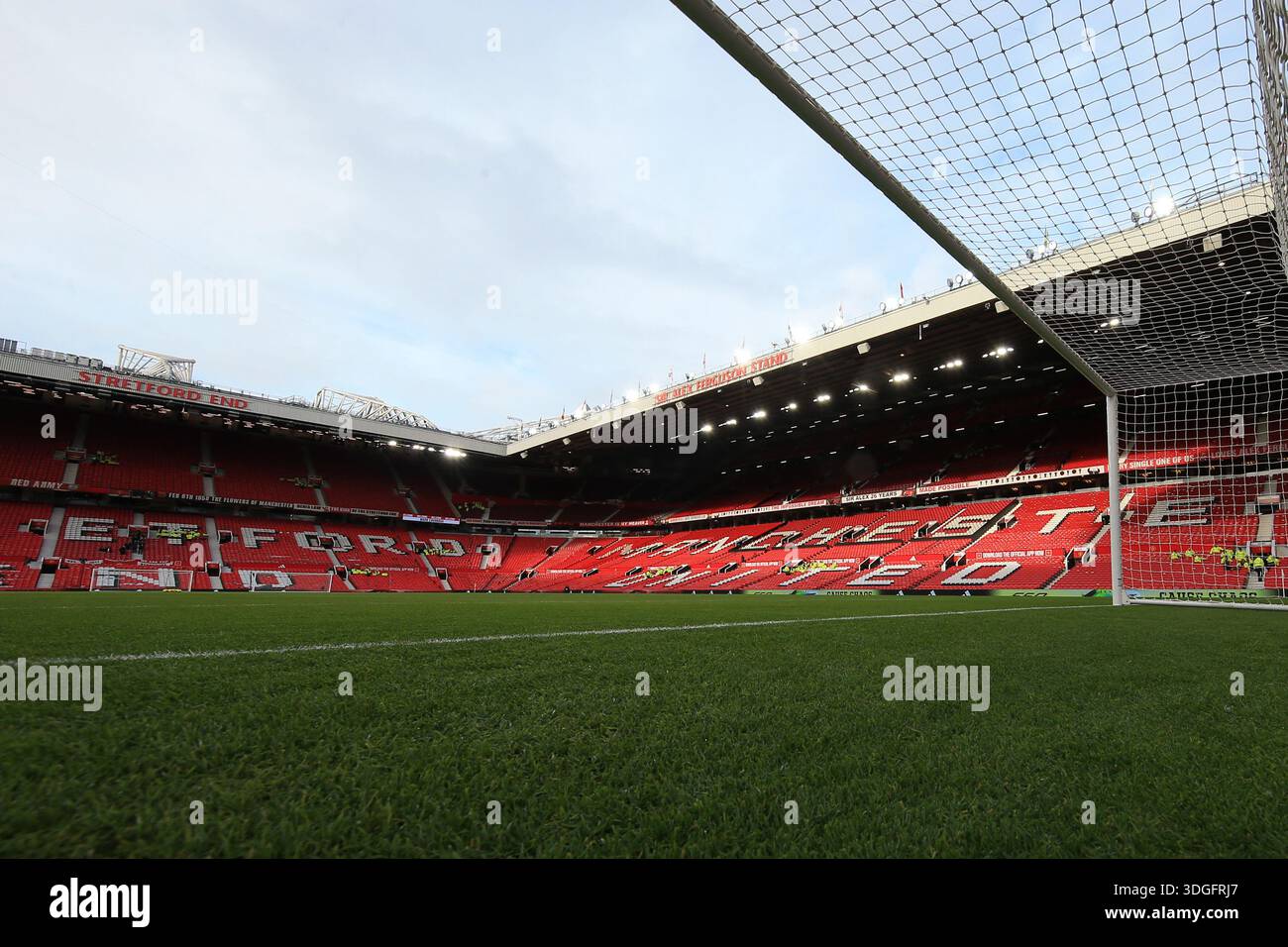 Old Trafford, Manchester, UK. 17th Jan, 2026. Premier League Football ...